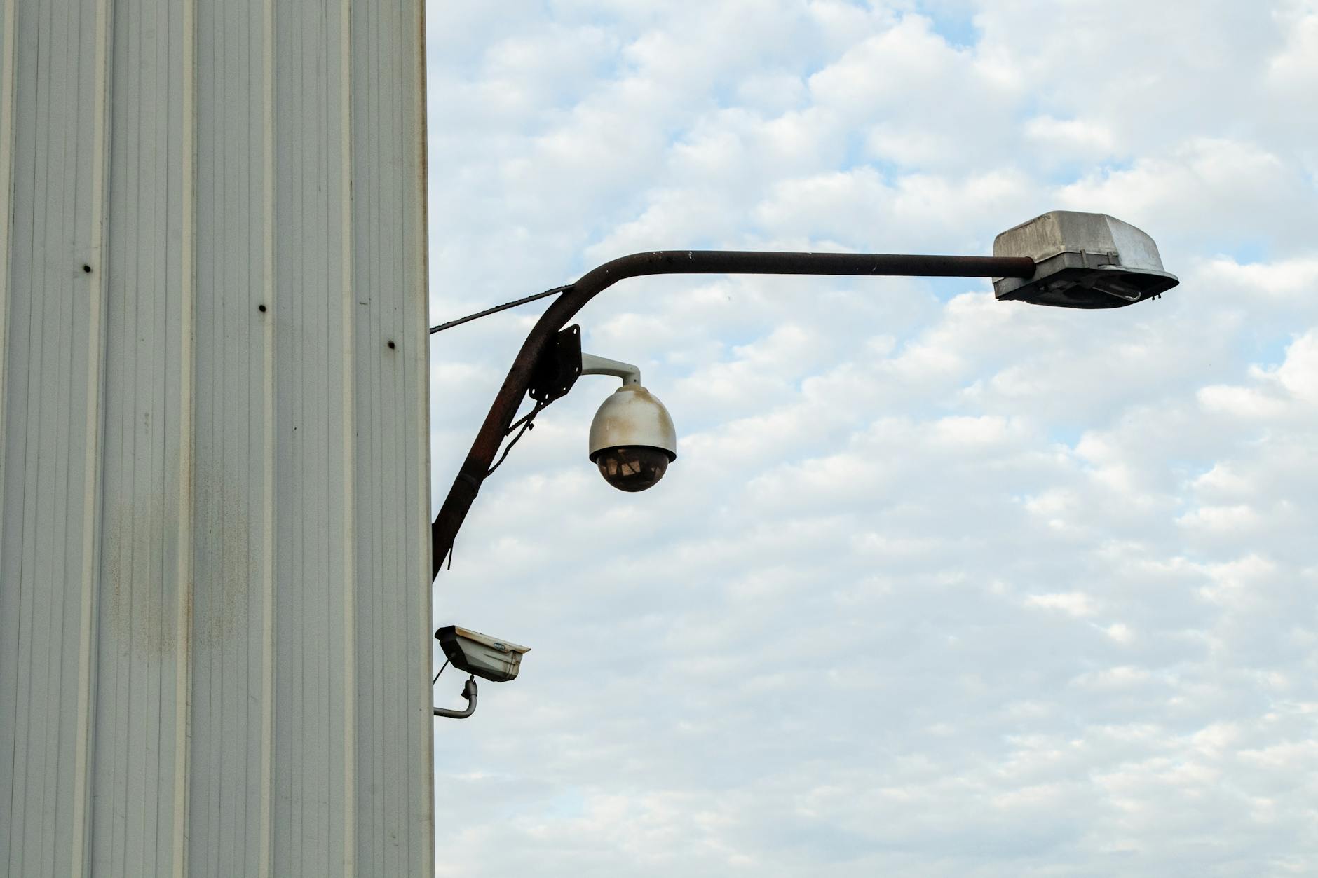 Expert Site Lighting Installation in Delaware